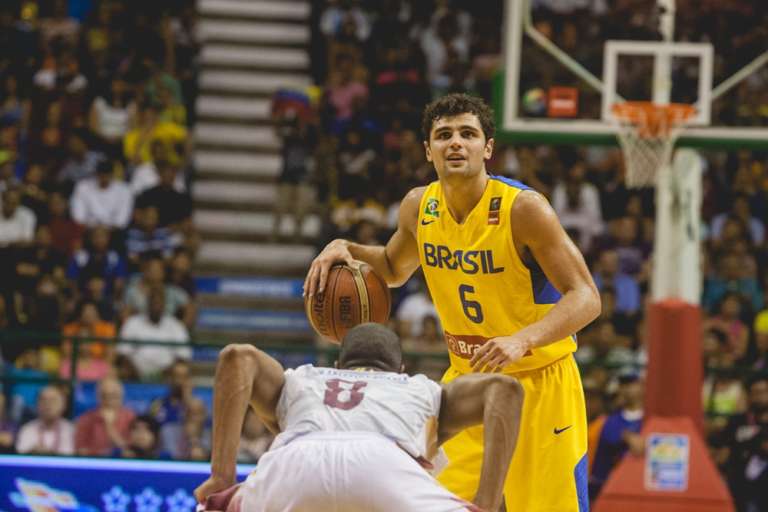 Fenerbahçeli Neto, 10 Ay Sonra Sahaya Çıktı - Basket Servisi
